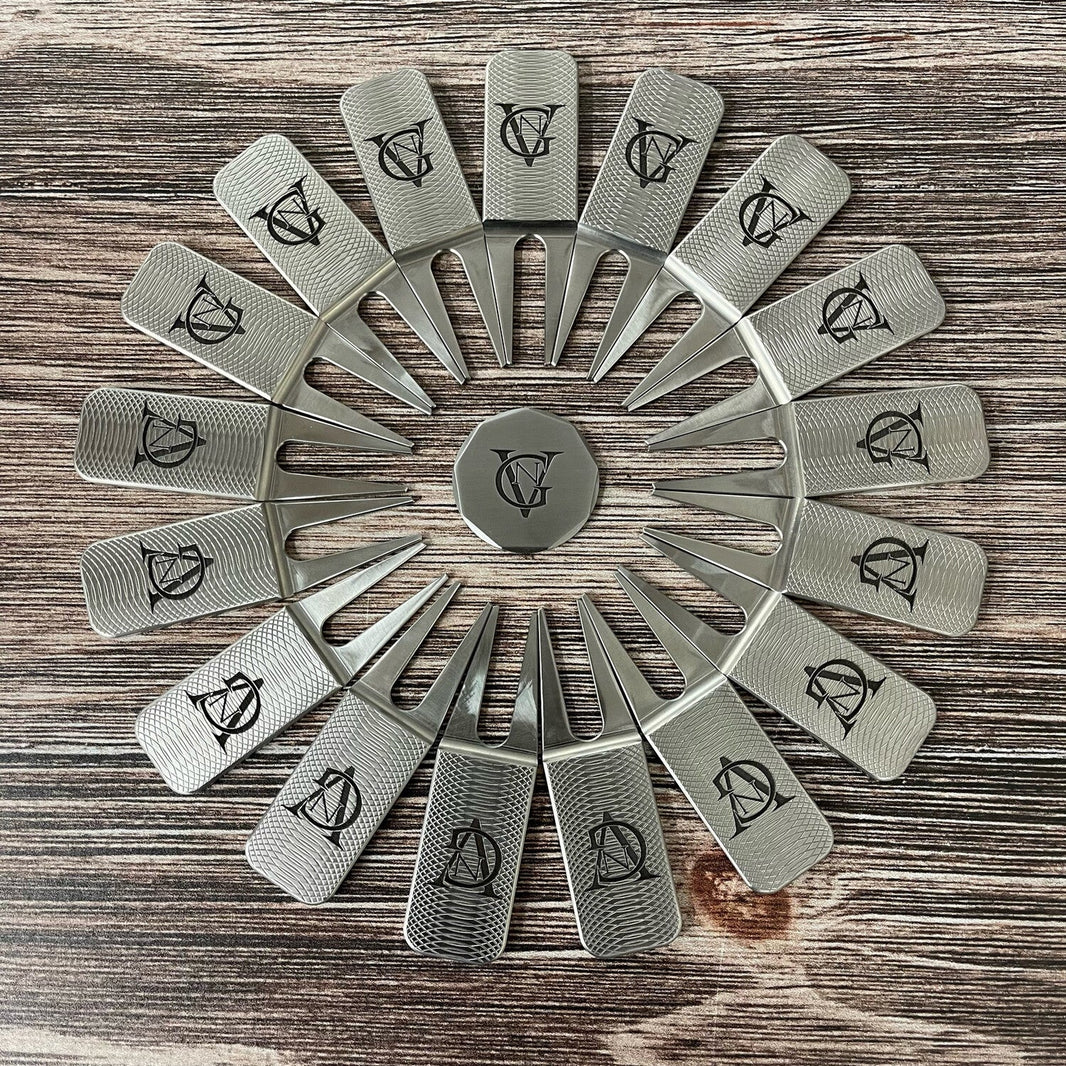 Custom Divot Tools – Embrace Putters